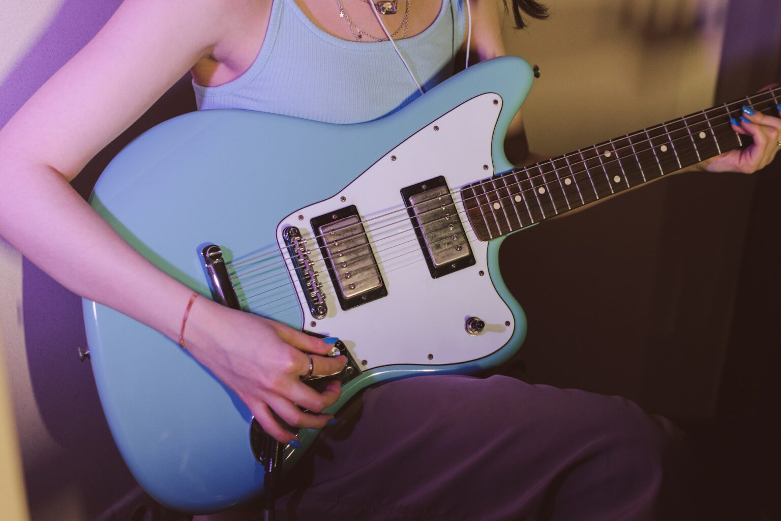 Comment Jouer l'Accord de Fa Majeur à la Guitare
